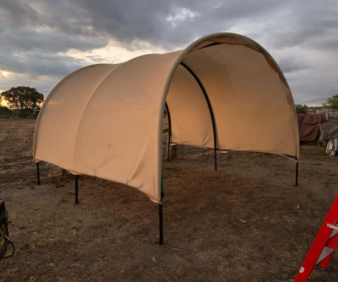 17 Cheap Yet Durable Horse Shelter Ideas | TheGrow